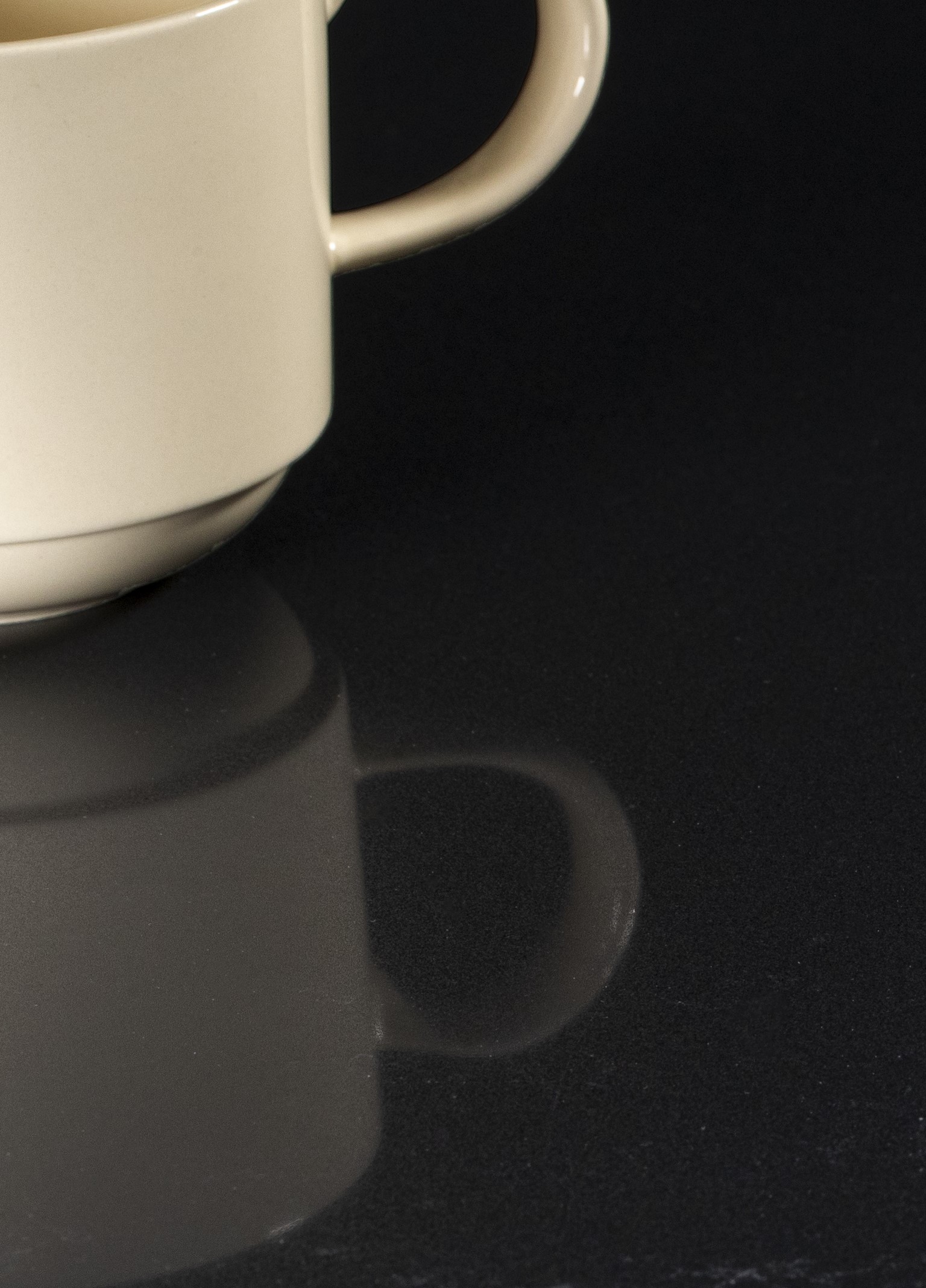 Quartz & Porcelain worktop design and specification | Caesarstone UK